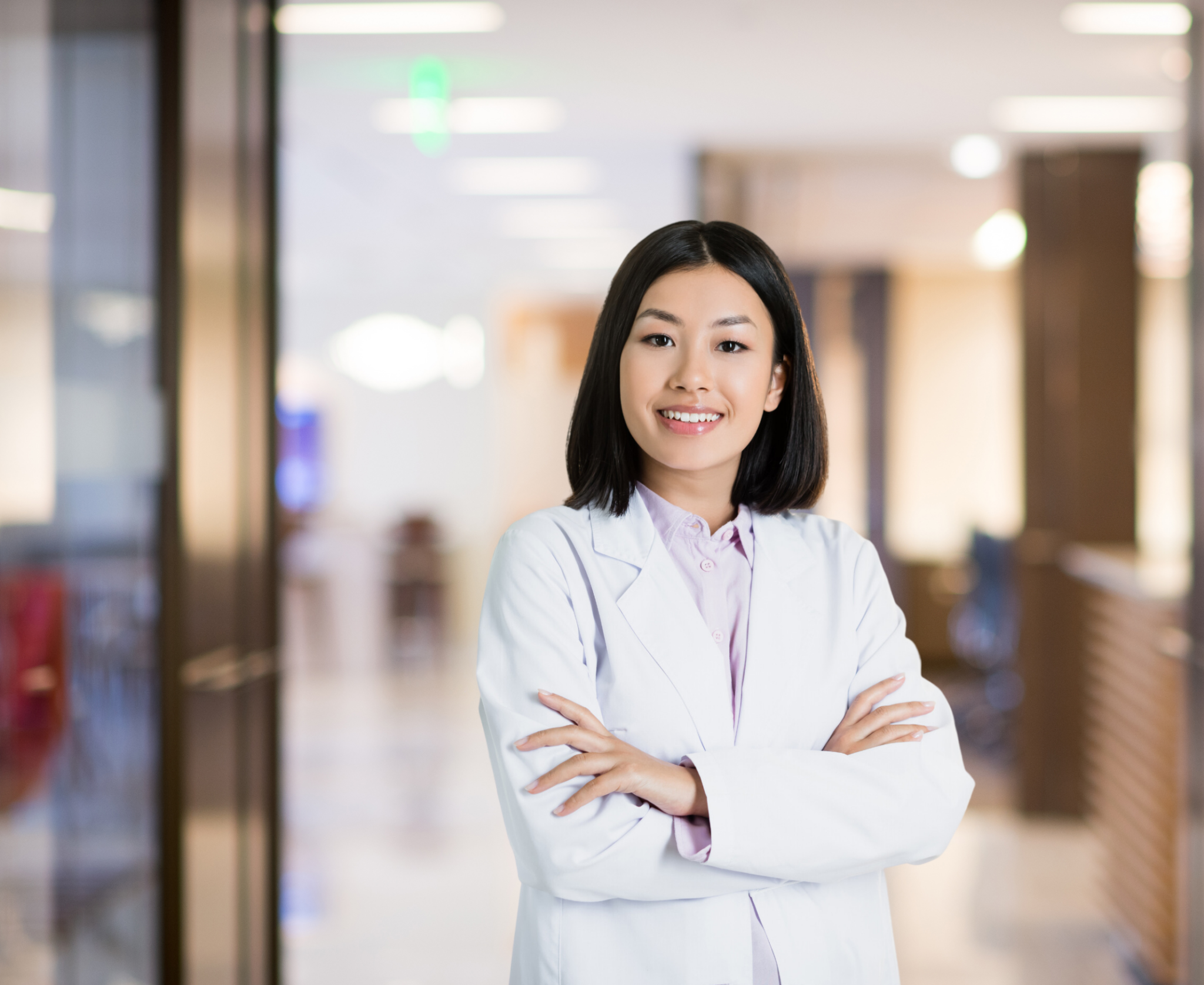 LASIK vs Contact Lenses: Which Choice Is Right For Your Vision?